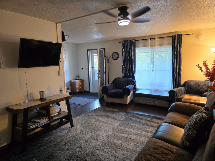 Em Services # 3 (One Bed Room) - Fairbanks, AK