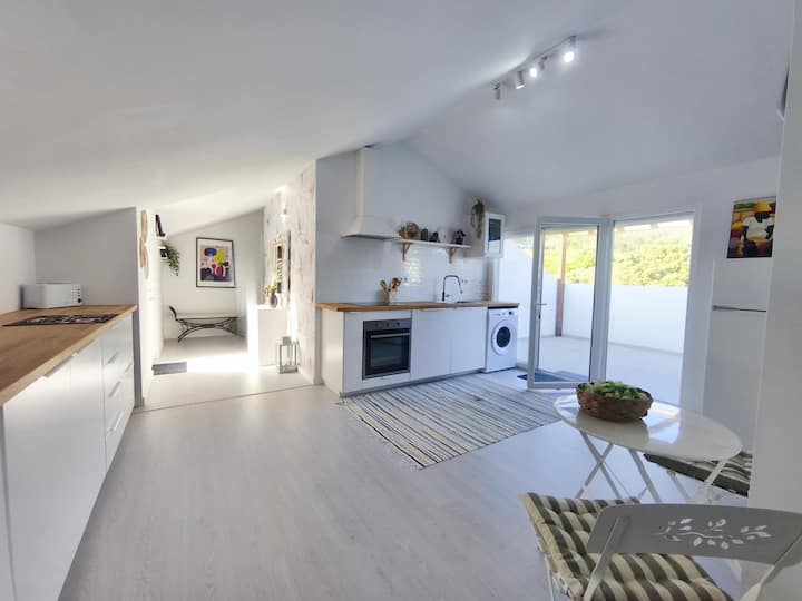 "Rerefuge Of The Master Of The Sea And Mountain - Sesimbra