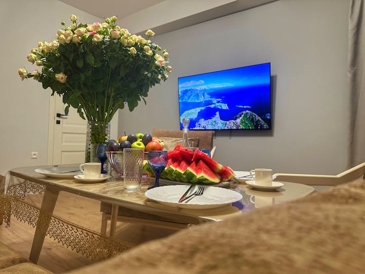 Modern & Bright Apartment In The Center Of Yerevan - Ereván