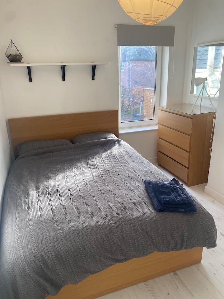 Room In A Victorian House Available Short Term - Crediton