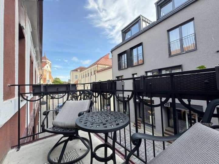 Best Location★luxury★king Bed★balcony★tv - Kaunas