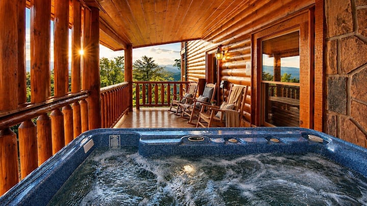 A+ Views & Location! Hot Tub, Pool, Pet Friendly