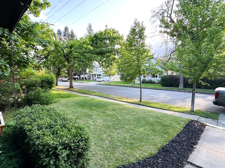 Close To It All! 5th St Charmer - Coeur d'Alene, ID