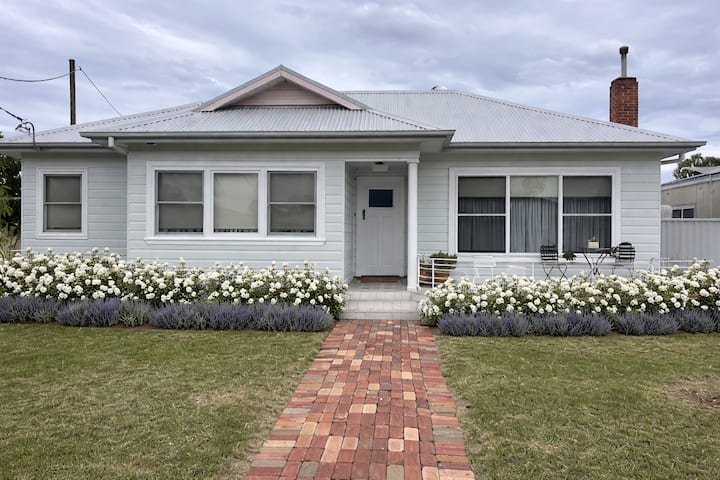 Stones Throw- To Town - Mudgee