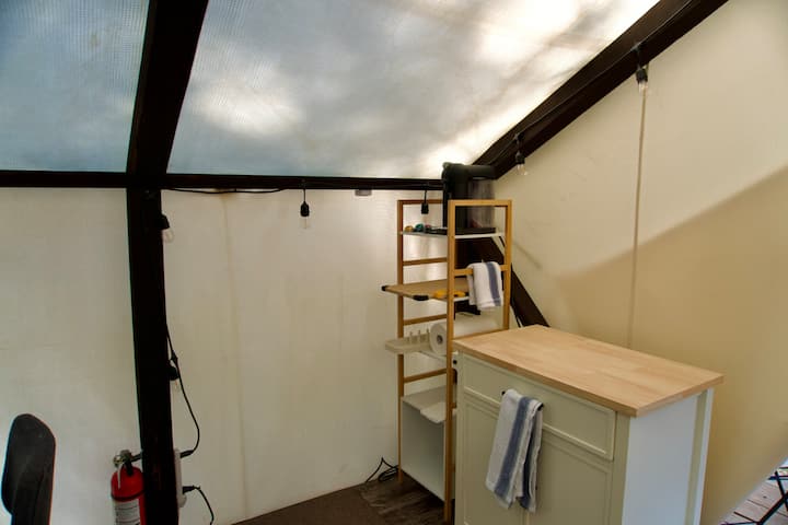Cedar Grove Tent - Digital Detox Retreat - Galiano Island