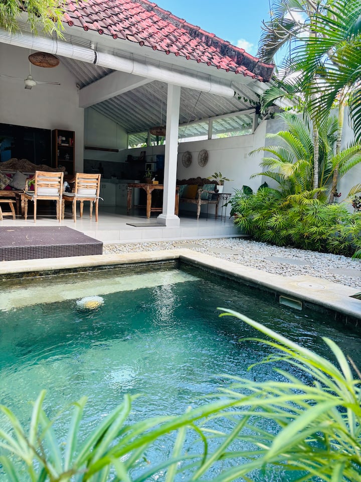 Amazing 1 Br Villa - Private Pool .. Walk To Beach - Seminyak