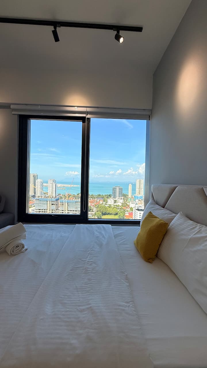 Fat Mona #3 Macalister 218 Georgetown, Penang - Penang