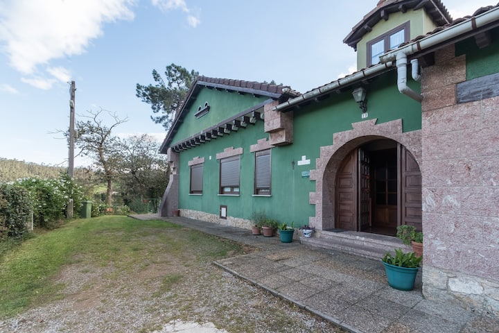 La Escuela De Premio - Avilés