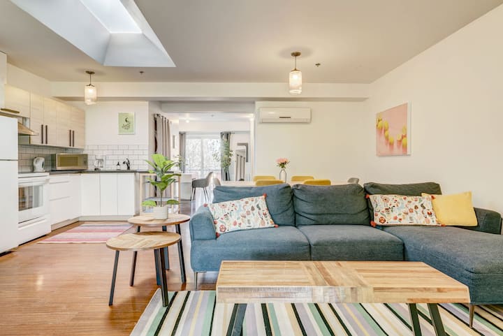 Le Plateau&nbsp;: éTage Privé, 2&nbsp;Appartements, Capacité D'accueil De 18&nbsp;Personnes - Montréal, QC