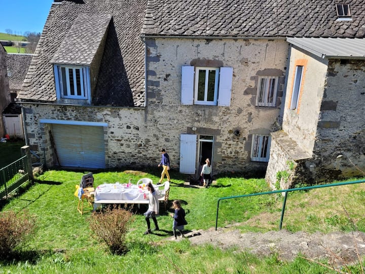 Grande Maison Puy De Sancy 6 Chambres Jardin 700m² - Puy-de-Dôme