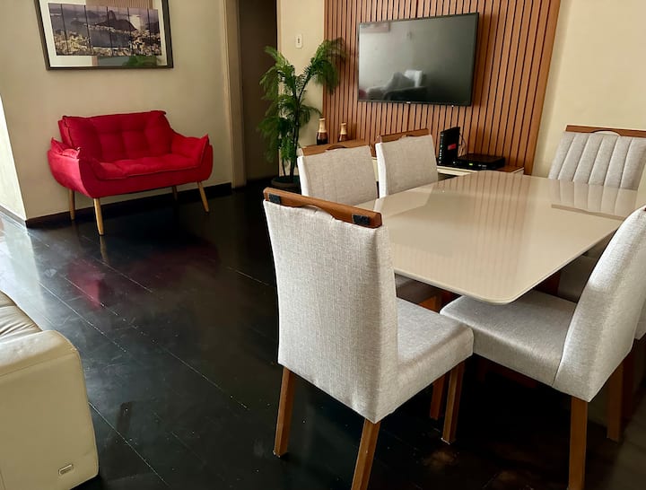Amplo Apartamento 1 Quadra Da Praia De Copacabana - Brazil