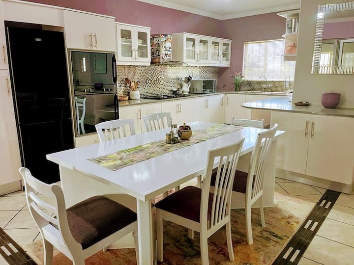 Modern 3br Farmhouse Style Home With Mountain View - Lesotho