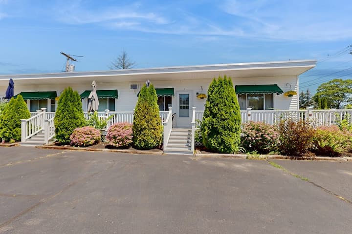 Coastal Studio | Patio | Pool | Kitchenette - Ogunquit, ME