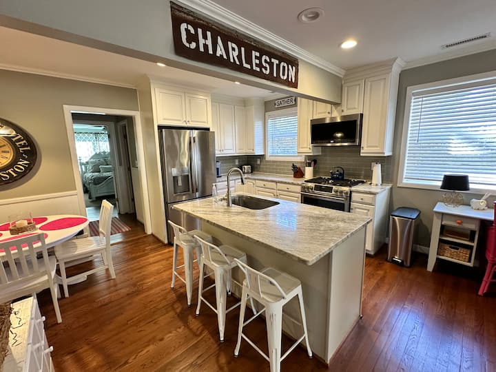7 Min To D’town Charleston & 15 Min To Folly Beach - Charleston, SC