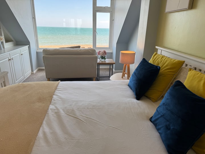 Spacious Family Beach House-with Incredible Views - Pevensey Bay