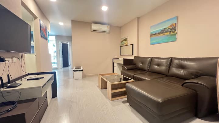 Family Room 1-4 People (1 Extra Bed)* Baby Cot* - Bang Kapi District