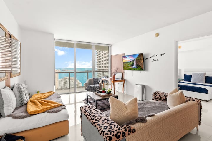 0142 Skyline Serenity Apartment 1b/1b - Miami