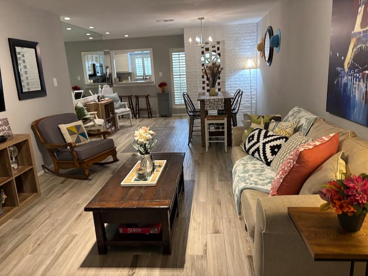 Gorgeous Condo City Centre/energy Corridor/houston - Houston, TX