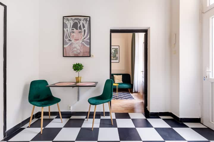 Sweet Home Next To The City Park - Budapest