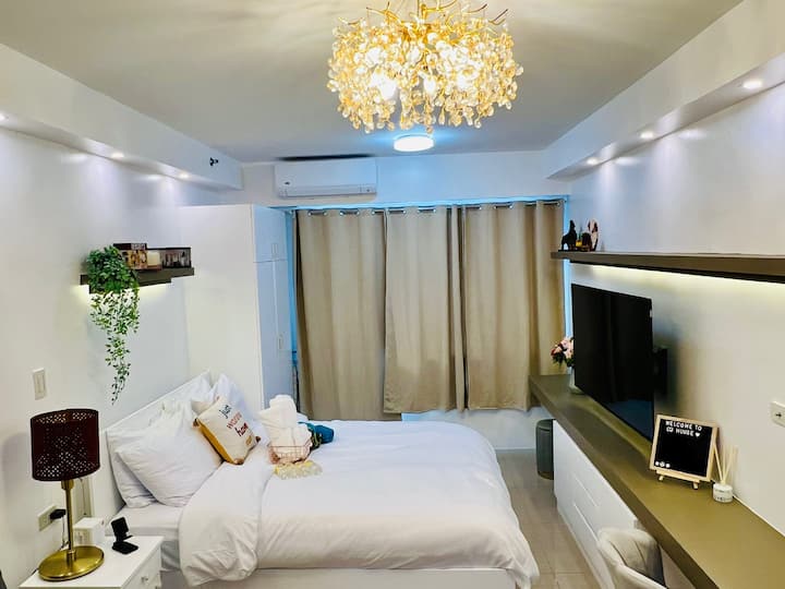 Cq House Luxe Stay W/ Pool View-near Moa & Airport - Pasay