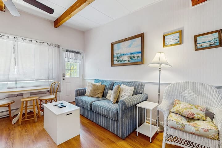 Spacious Studio | Patio | Pool | - Wells, ME