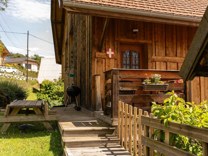 Le Gîte D'alice De 200 M2 Dans Une Ancienne Grange - Ugine