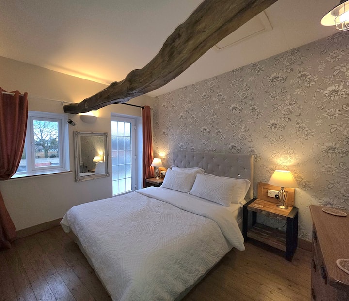 The Mews @ The Pheasant (1.2 Miles Ironbridge) - Ironbridge