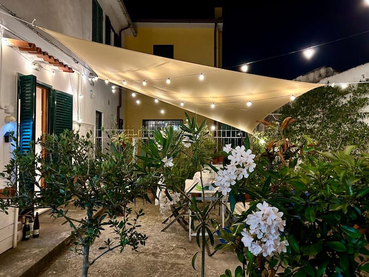 Independent Two-room Apartment With Veranda 2+2 - Pisa