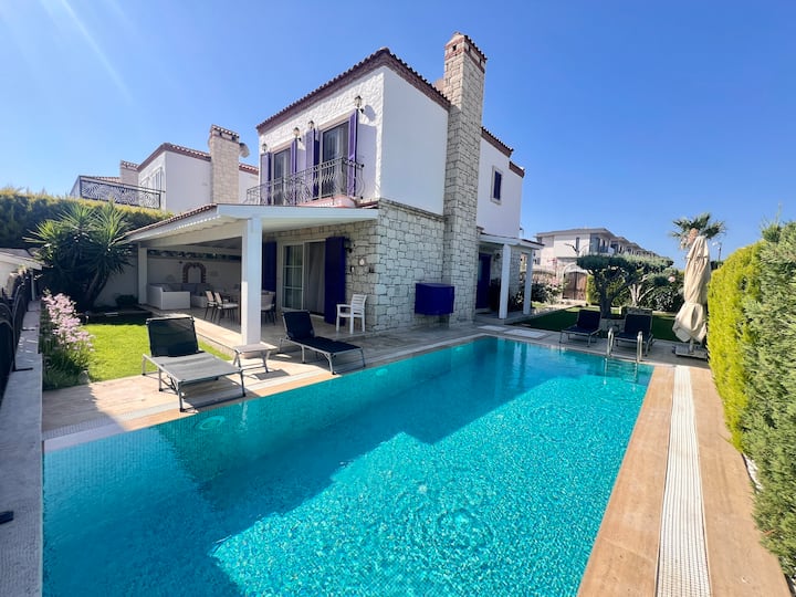 Rt Villas® #2 | Deniz Manzaralı Ve Havuzlu Villa - Alaçatı
