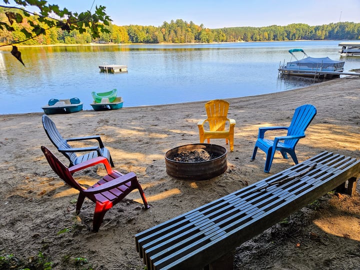 Waterfront! Beautiful, Sparkling Lake Meauwataka! - Michigan