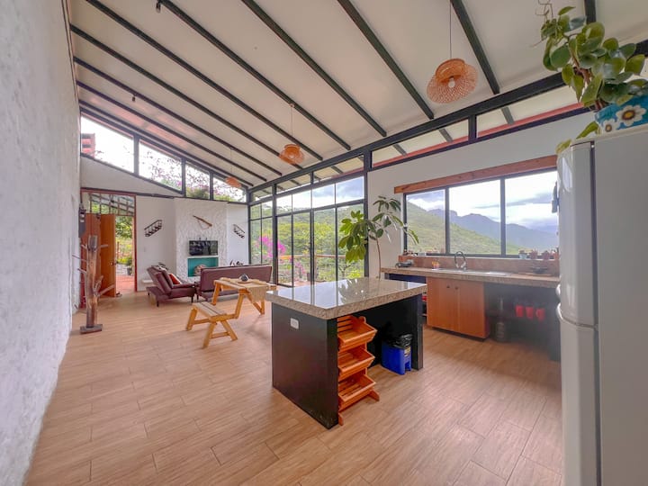 Casa De Campo En La Hermosa Ciudad De Vilcabamba - Vilcabamba
