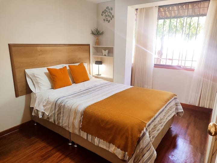 Habitación + Baño Privado - Cusco