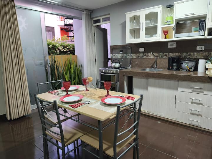 203 Apartamento En Piso 2 En Pleno Centro De Tacna - Tacna