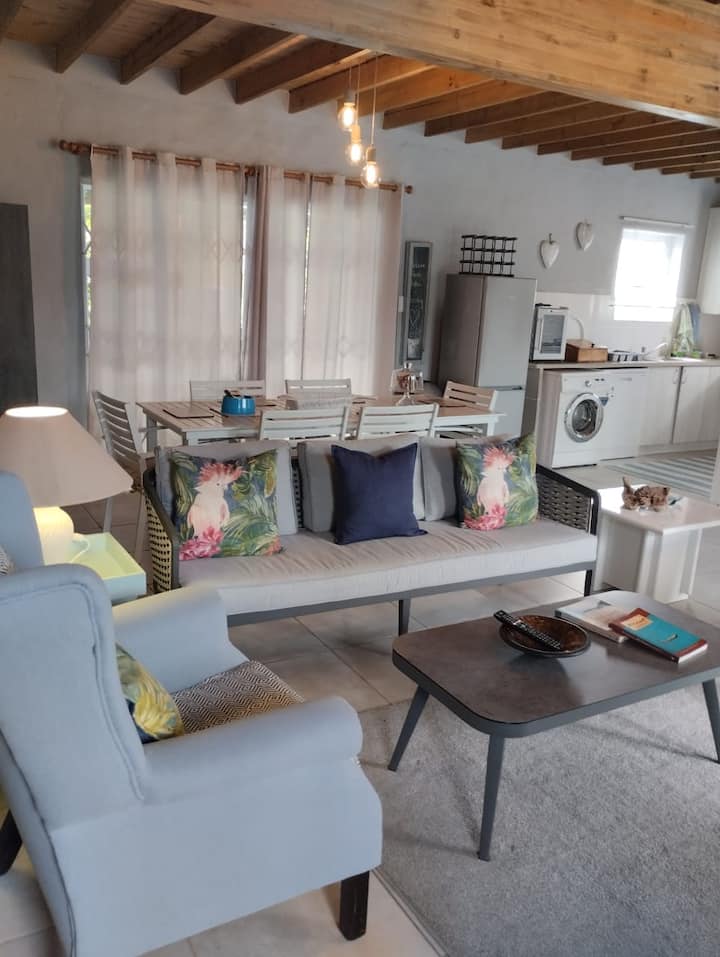 Waterwind Seaside Holiday Home - Wilderness