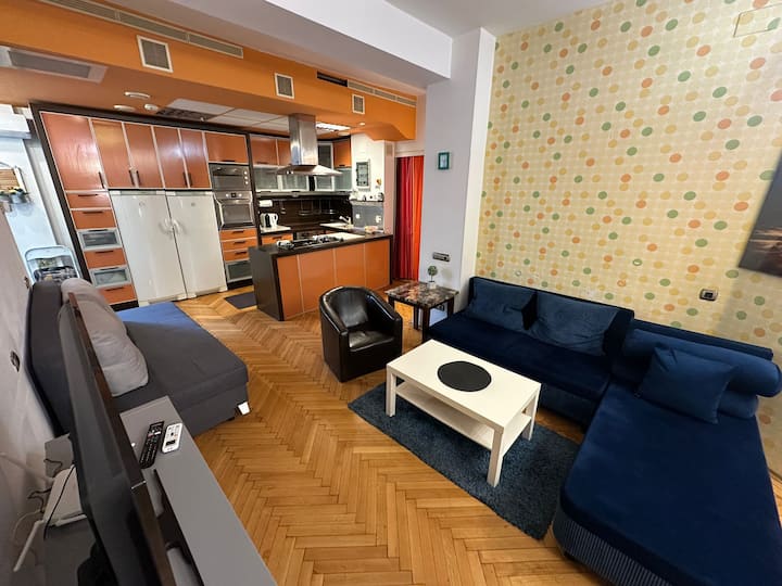 M&m 2 Bedrooms Dianei St. Comfil+big&very Central! - Bukarest