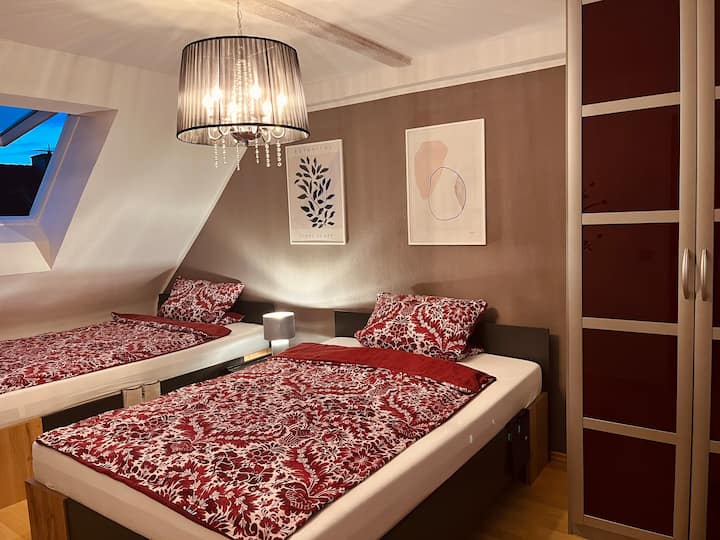 Großzügige Kaminwohnung  Zum Wohlfühlen - Velbert