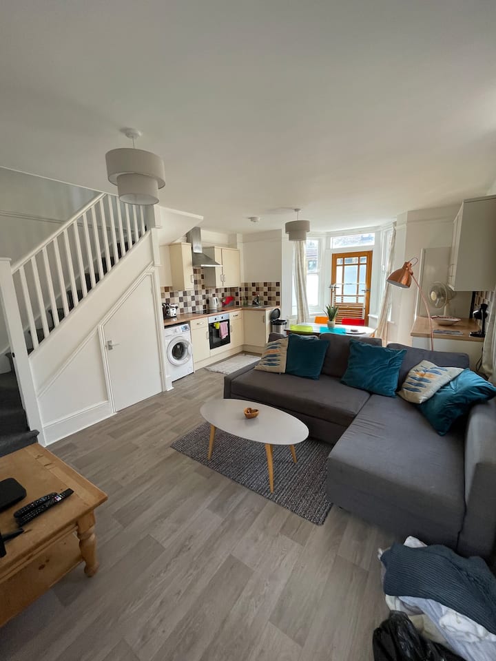 The Little House, Minster - Pegwell Bay