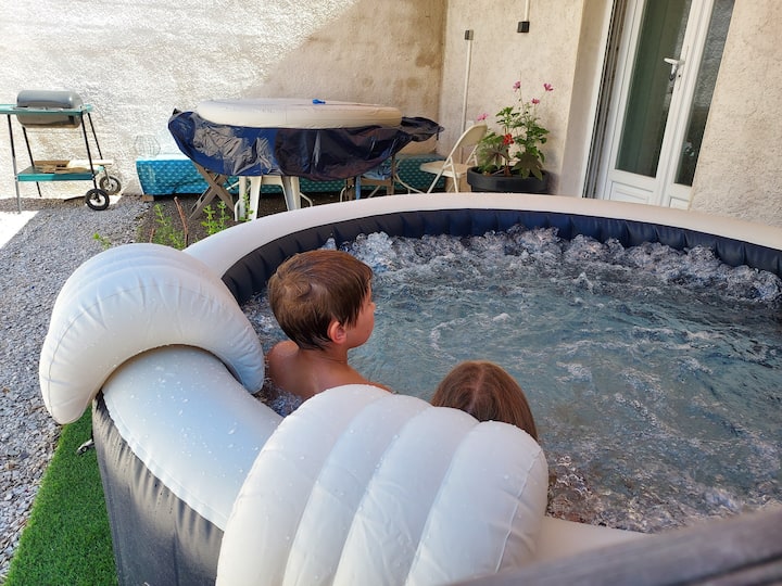 Maison De Village. Balade. Famille Enfant Amis - Auxonne