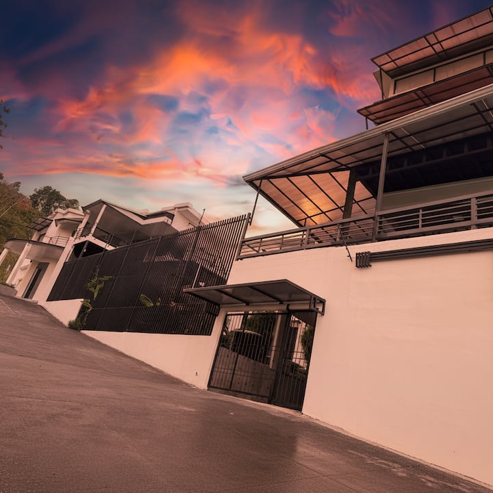 Royal Luxurious Mansion W/housekeeping 30 Guests - San José