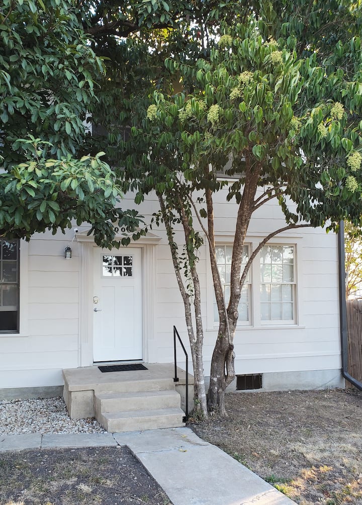 Avohouse Atx - Austin