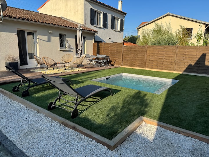 Maison Avec Piscine Proche Centre Ville 6 Pers - La Rochelle