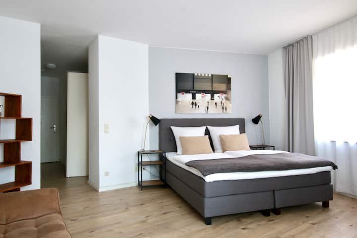 Gorgeous Apartment Near Venloerstraße - Cologne
