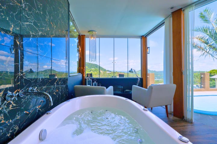 Casa Com Piscina, Banheira E Linda Vista - Gramado