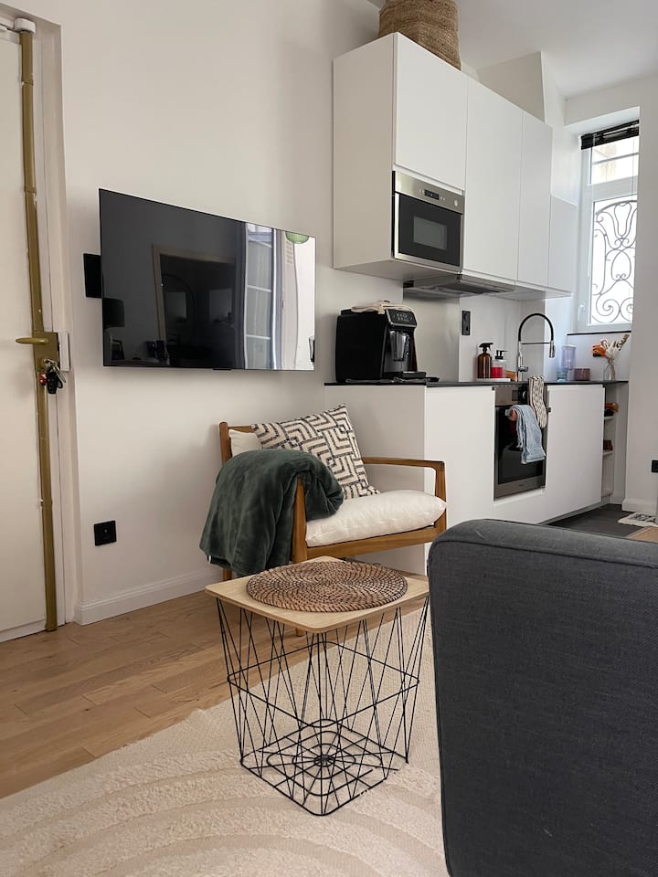 Studio Au Calme Refait à Neuf - Necker - Gare Montparnasse - Paris