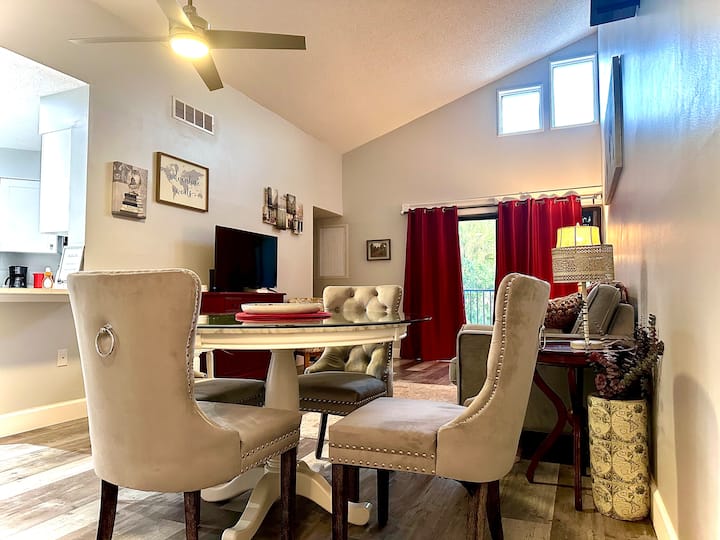 Work-friendly. Rest-friendly. Play-friendly. Yes! - Orlando, FL