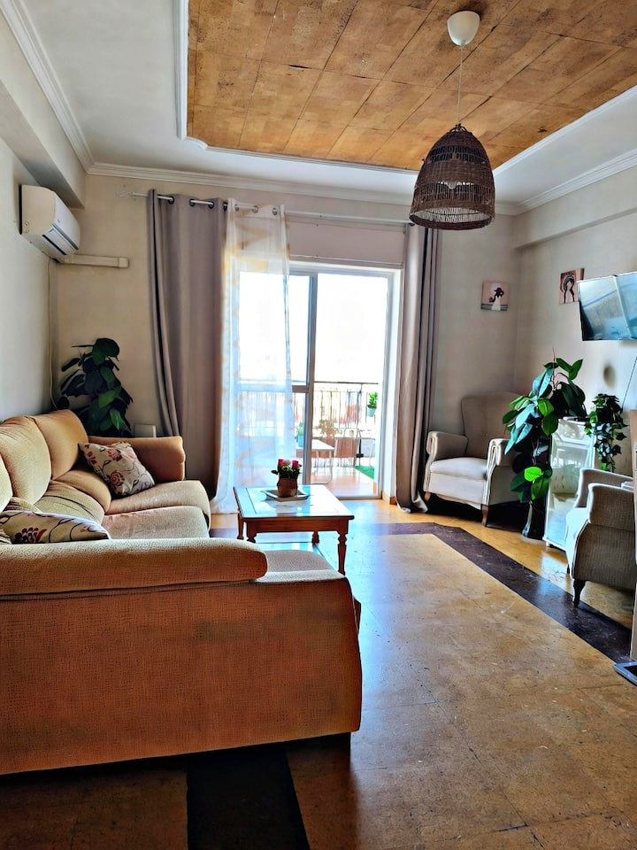 Estupendo Piso Céntrico Con Terraza, Wifi... - Puerto Real