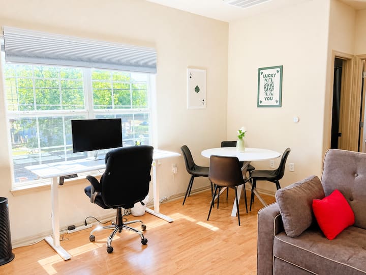 East Austin Monthly Stay, Garage, Pets Welcome - Austin