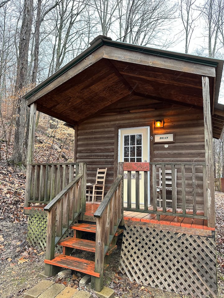 Cabin #9 - Love Nest Cabin - Nashville, IN