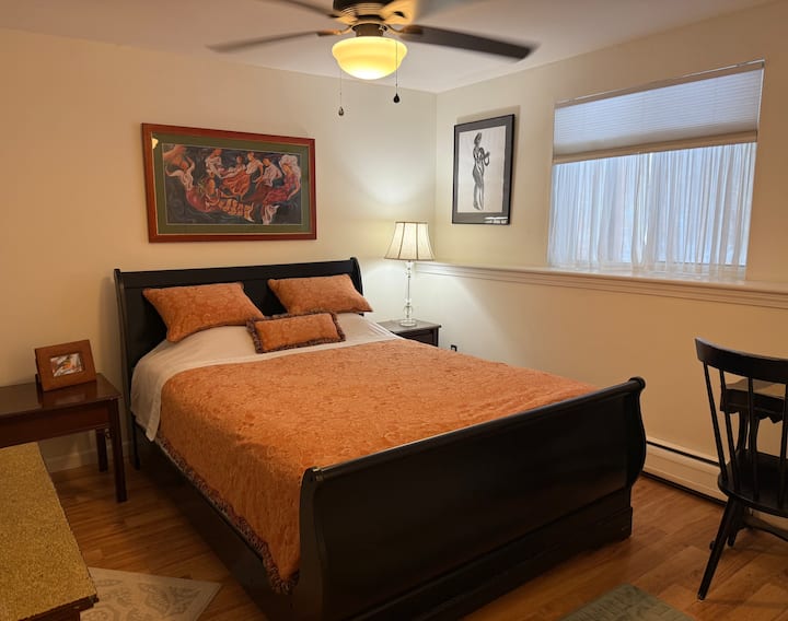 Cozy Room, Walk - Redrock & Oakledge Parks-beach - Burlington, VT