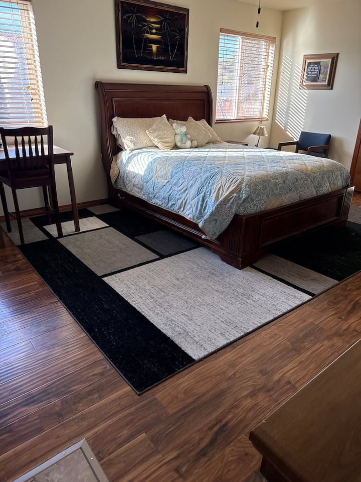 The Side Suite – Private & Peaceful - Kennewick, WA